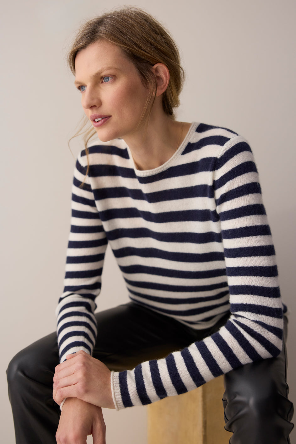 Chrissie Cashmere Jumper - Ecru/Midnight Stripe – WYSE London