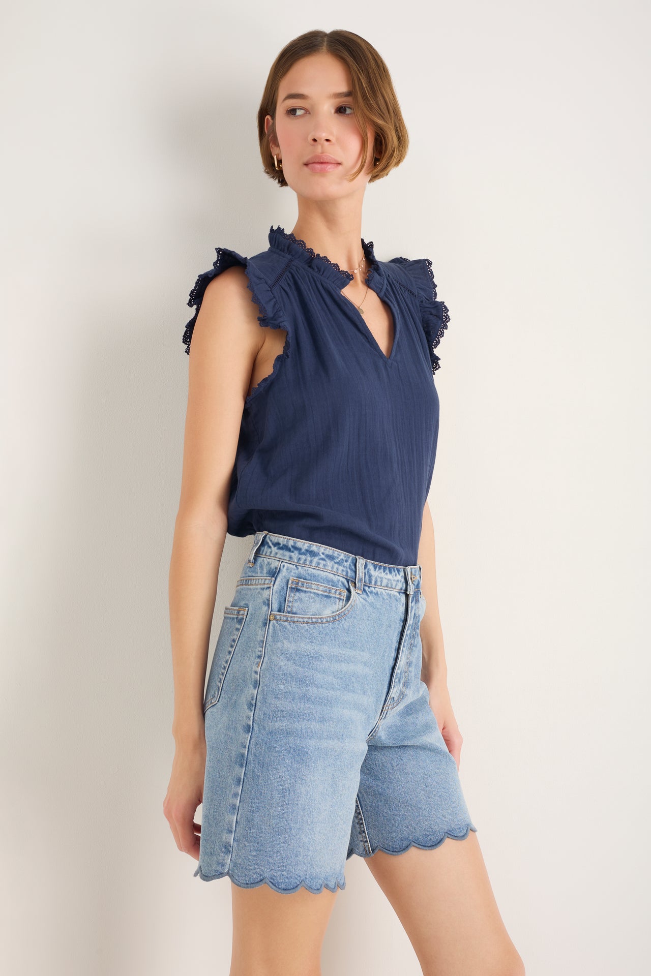 Brielle Long Scallop Short - Mid Wash – WYSE London