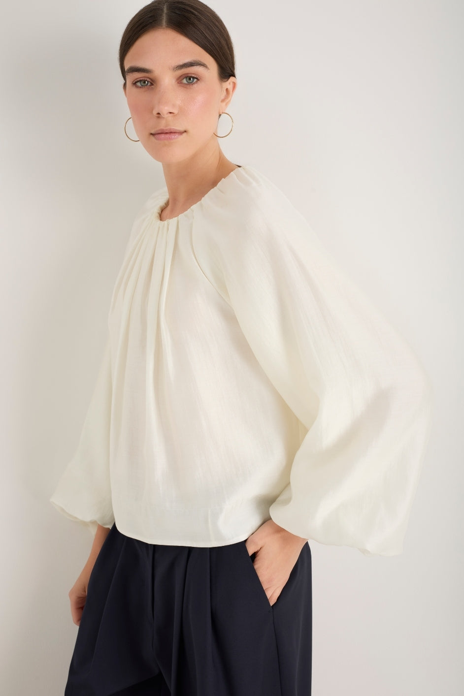 Cath x WYSE Lauren Top - Ivory – WYSE London