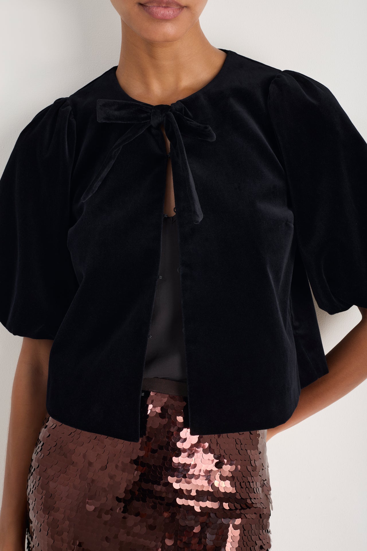 Coral Top - Black Velvet – WYSE London