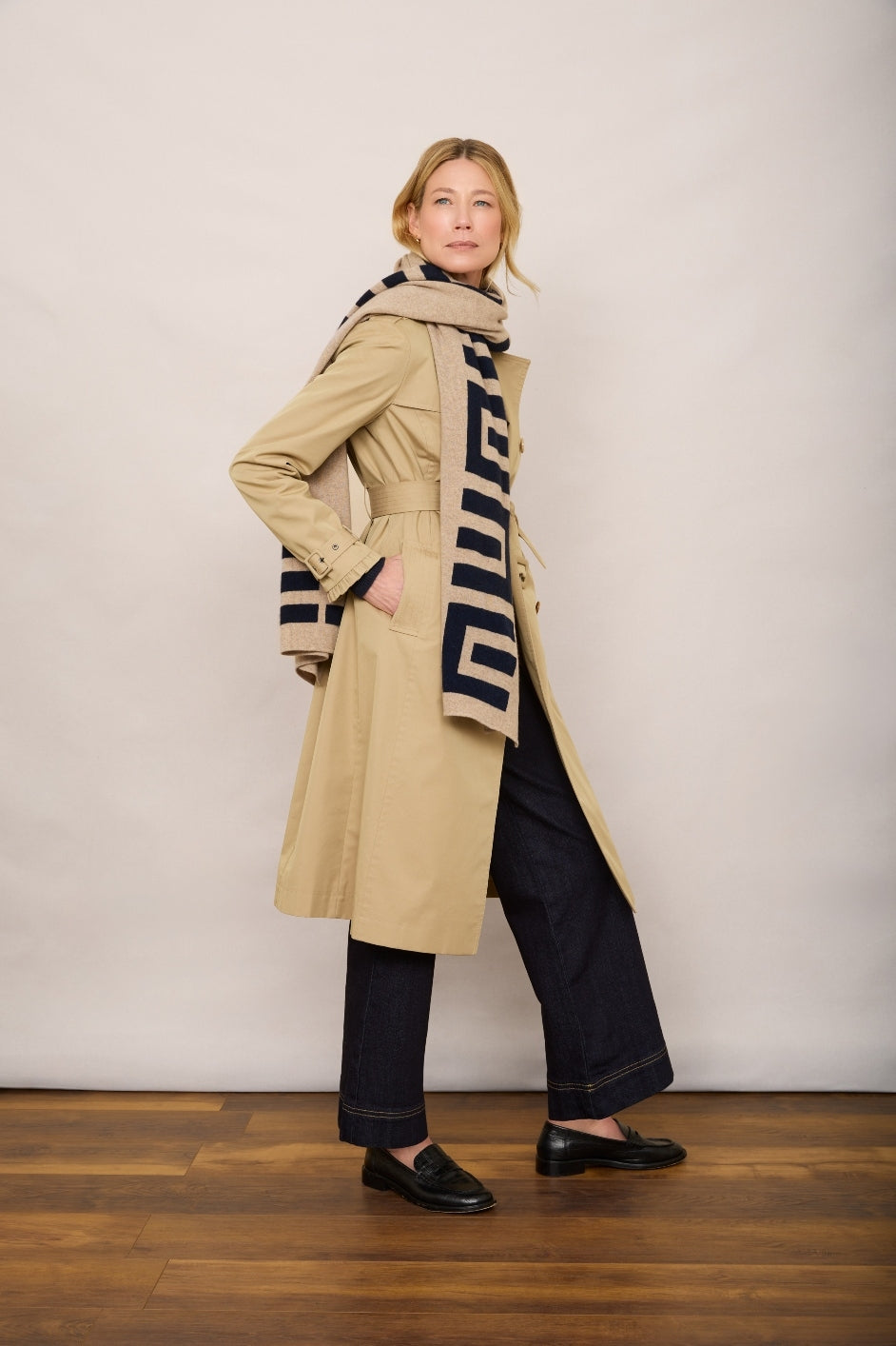 Dora Scarf - Taupe/Midnight – WYSE London