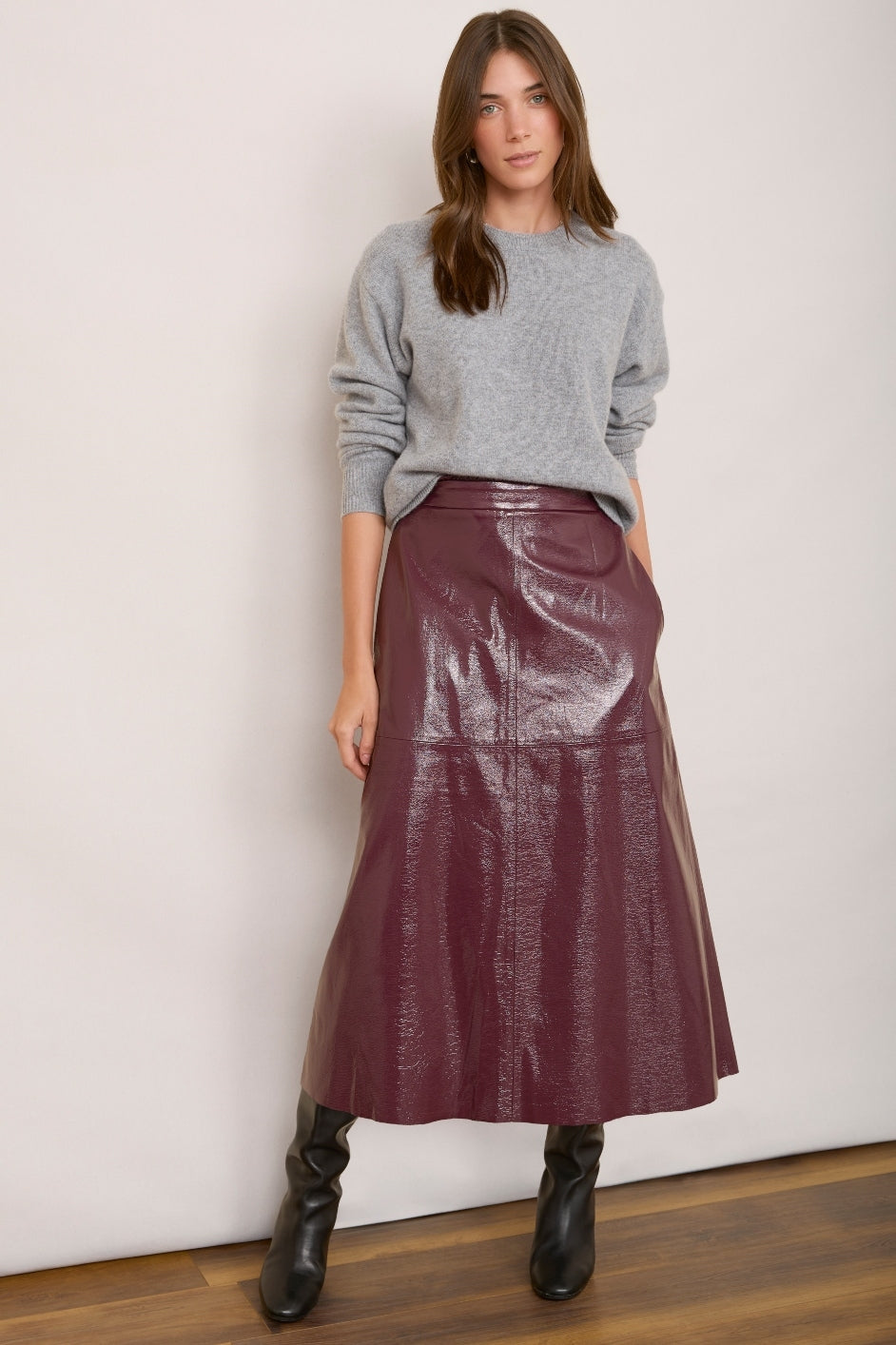 Lateisha Faux Leather Skirt - Plum Patent – WYSE London
