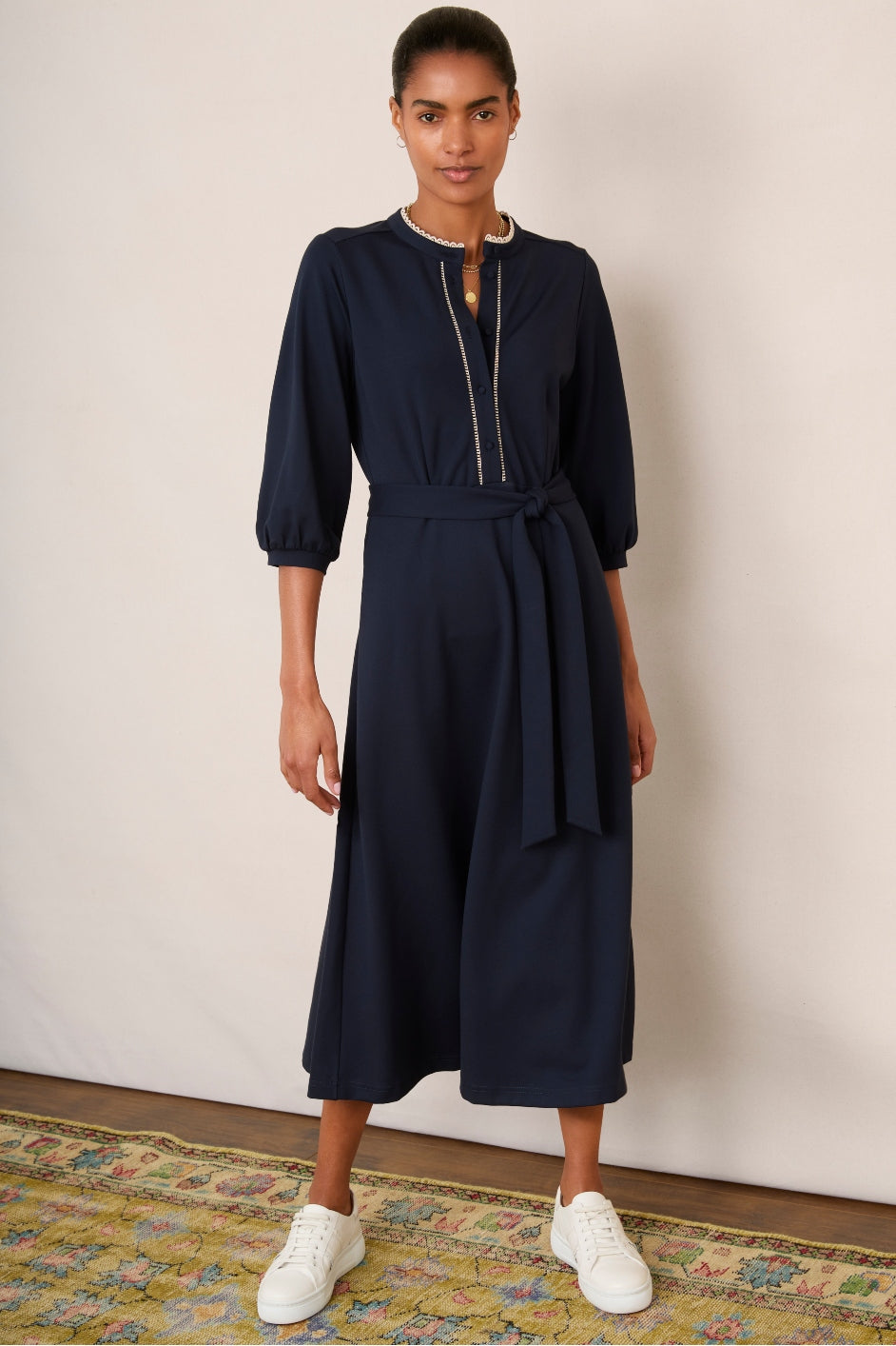 Midi Dresses – WYSE London