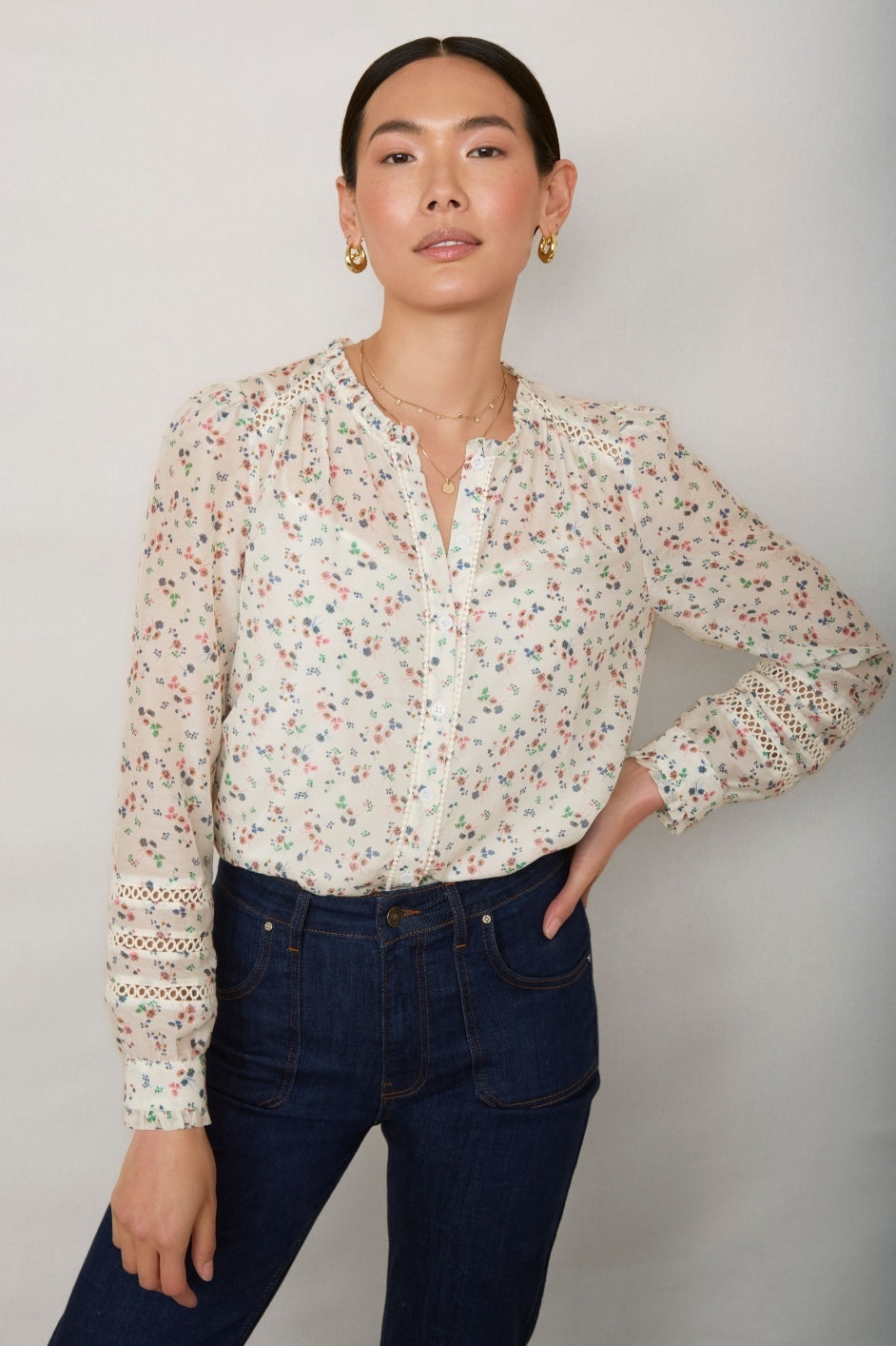 Parker Silk Blend Blouse - Ivory Ditsy Floral – WYSE London